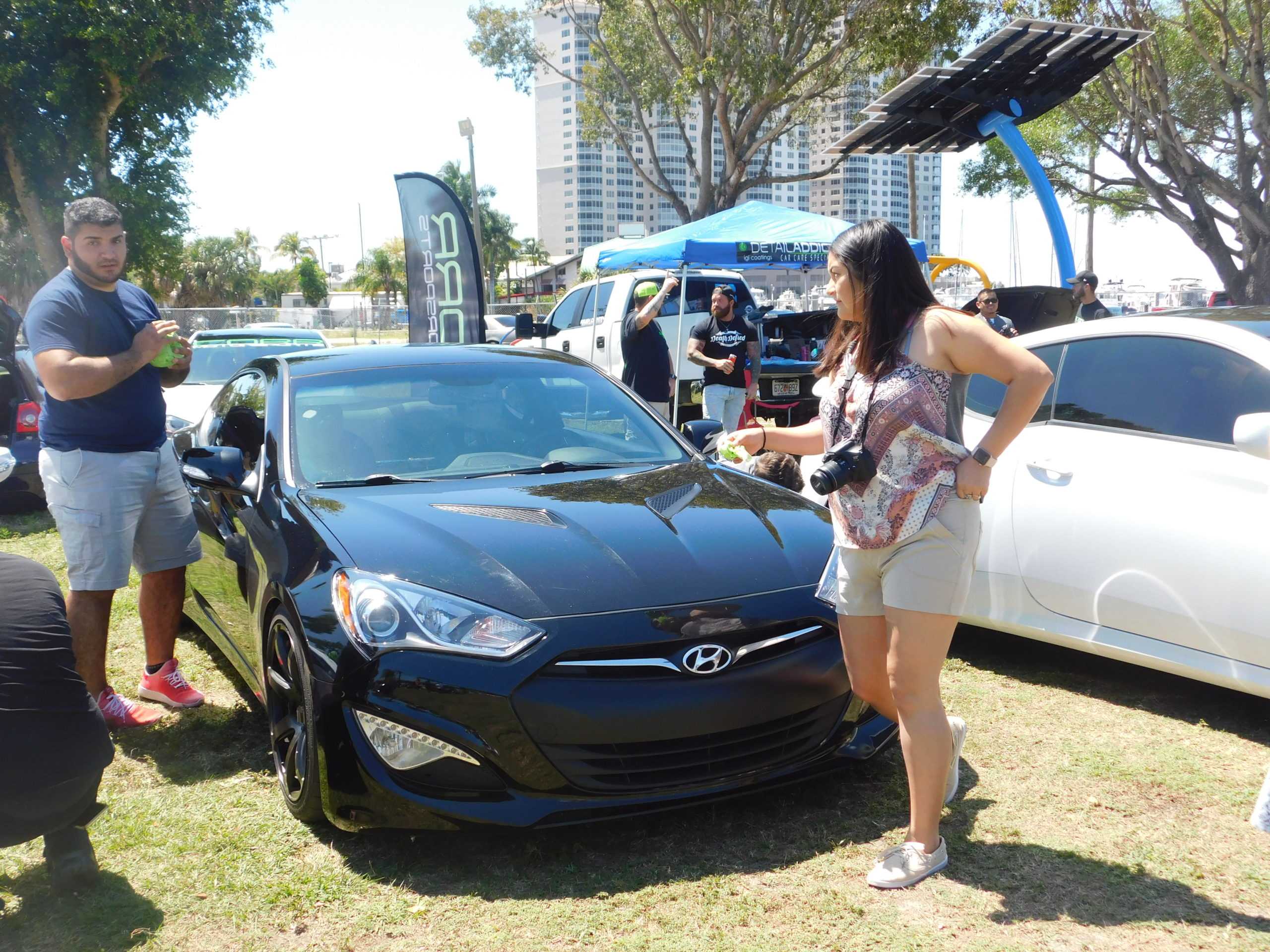 Car enthusiasts gather on Centennial Park for car show – Eagle Media
